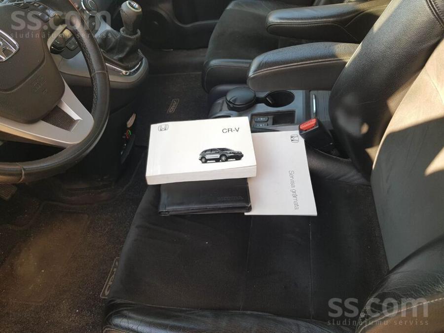 Honda CR-V 2008 in Riga, with an engine capacity of 2.00 L and mileage of 432 thousand km for 2800 €, photo 5 on AUTOMOTO.COM.LV