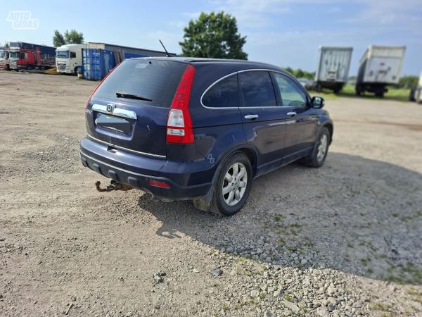 Honda CR-V 2008 in Kaunas, with an engine capacity of 2.20 L and mileage of 390 thousand km for 2499 €, photo 5 on AUTOMOTO.COM.LV