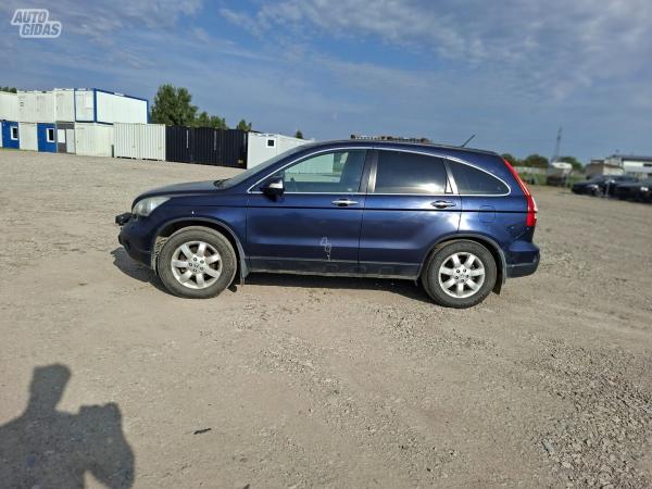 Honda CR-V 2008 in Kaunas, with an engine capacity of 2.20 L and mileage of 390 thousand km for 2499 €, photo 8 on AUTOMOTO.COM.LV