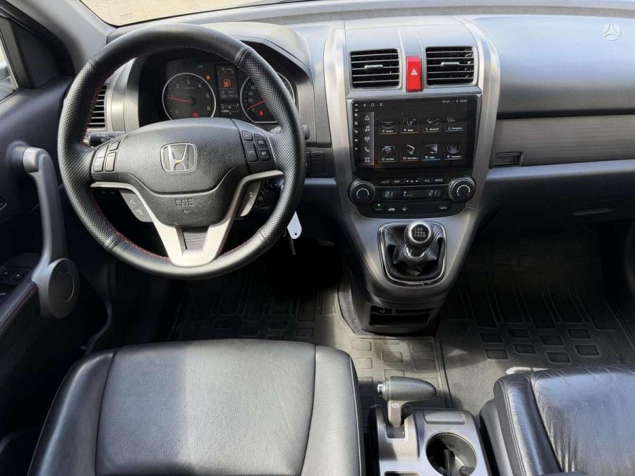 Honda CR-V 2008 in Vilnius, with an engine capacity of 2.20 L and mileage of 179 thousand km for 9999 €, photo 8 on AUTOMOTO.COM.LV