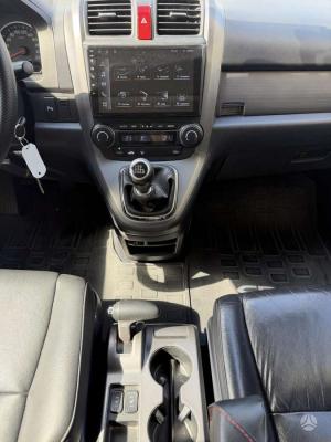 Honda CR-V 2008 in Vilnius, with an engine capacity of 2.20 L and mileage of 179 thousand km for 9999 €, photo 16 on AUTOMOTO.COM.LV