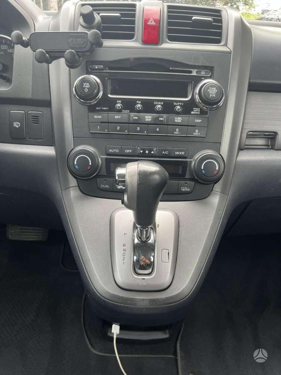 Honda CR-V 2008 Panevēža, ar dzinēja tilpumu 2.00 L un nobraukumu 182 tūkst. km par 5500 €, foto 11 vietnē AUTOMOTO.COM.LV