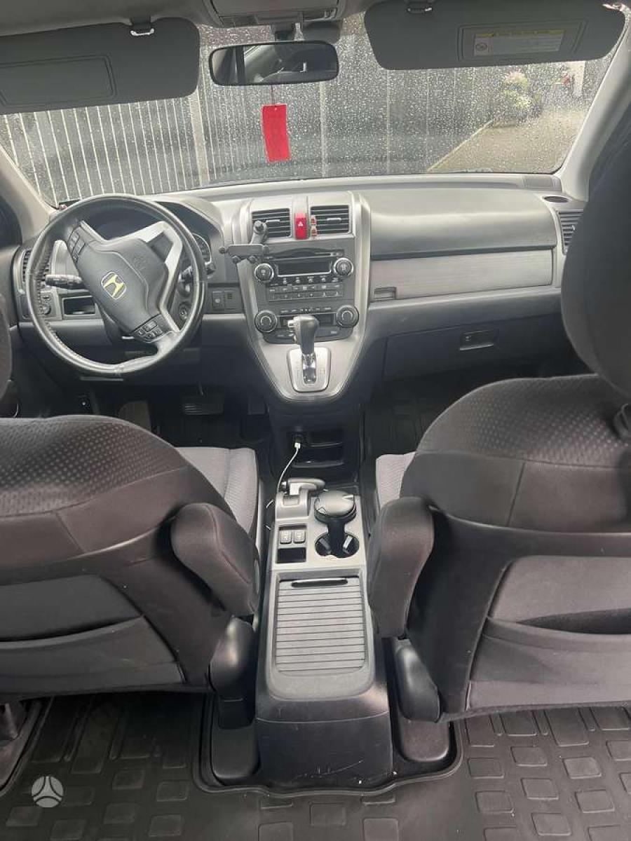 Honda CR-V 2008 Panevēža, ar dzinēja tilpumu 2.00 L un nobraukumu 182 tūkst. km par 5500 €, foto 17 vietnē AUTOMOTO.COM.LV