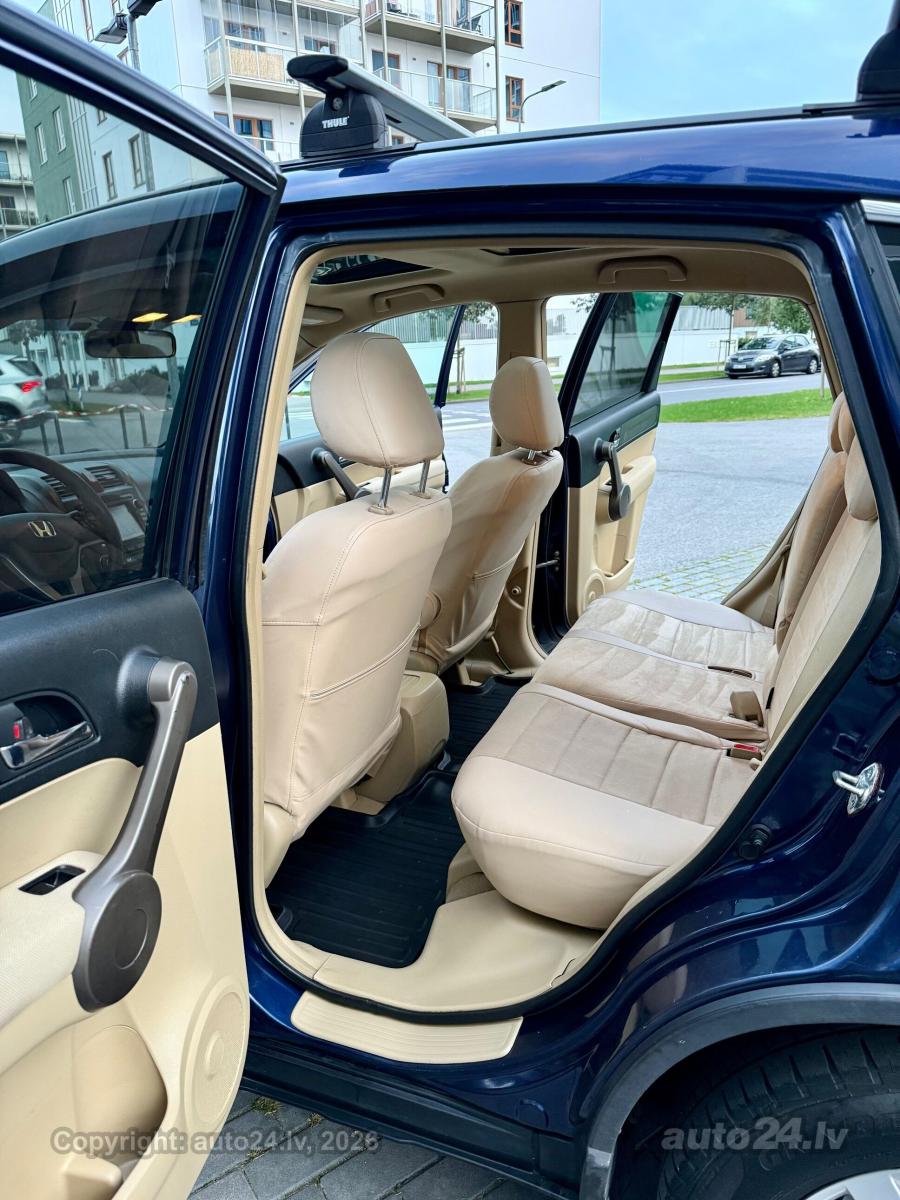 Honda CR-V 2008 Tallina, ar dzinēja tilpumu 2.00 L un nobraukumu 268 tūkst. km par 4199 €, foto 15 vietnē AUTOMOTO.COM.LV
