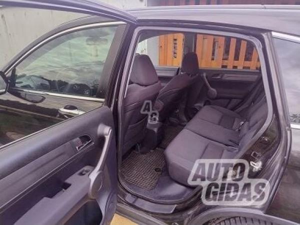 Honda CR-V 2008 Alīta, ar dzinēja tilpumu 2.20 L un nobraukumu 283 tūkst. km par 5000 €, foto 11 vietnē AUTOMOTO.COM.LV