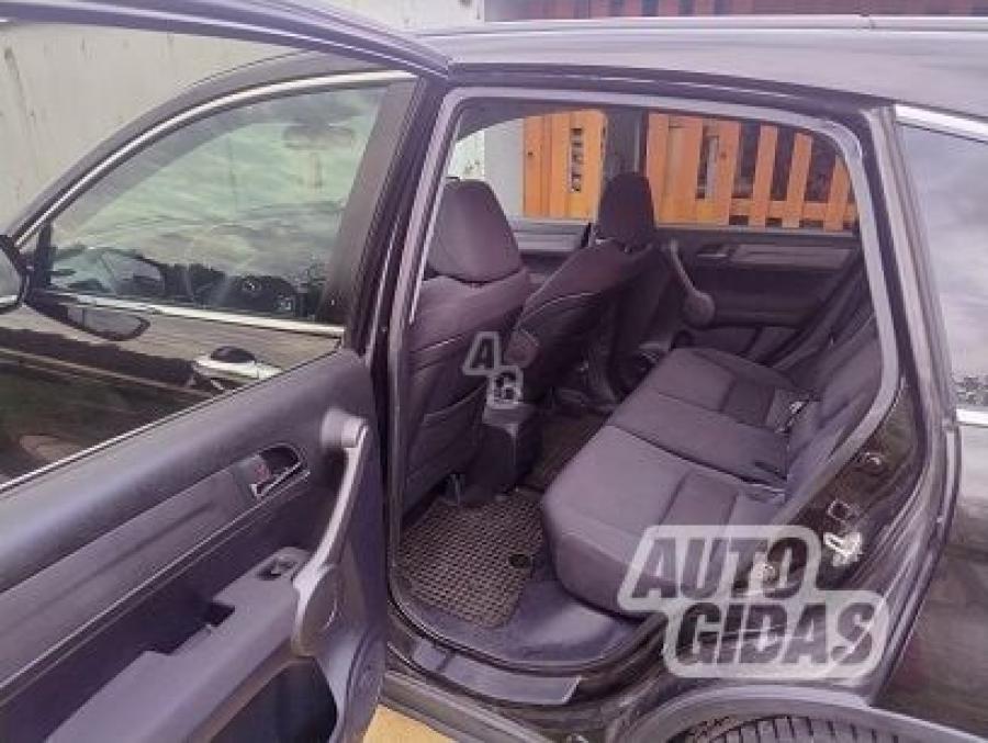 Honda CR-V 2008 in Alytus, with an engine capacity of 2.20 L and mileage of 283 thousand km for 5000 €, photo 11 on AUTOMOTO.COM.LV