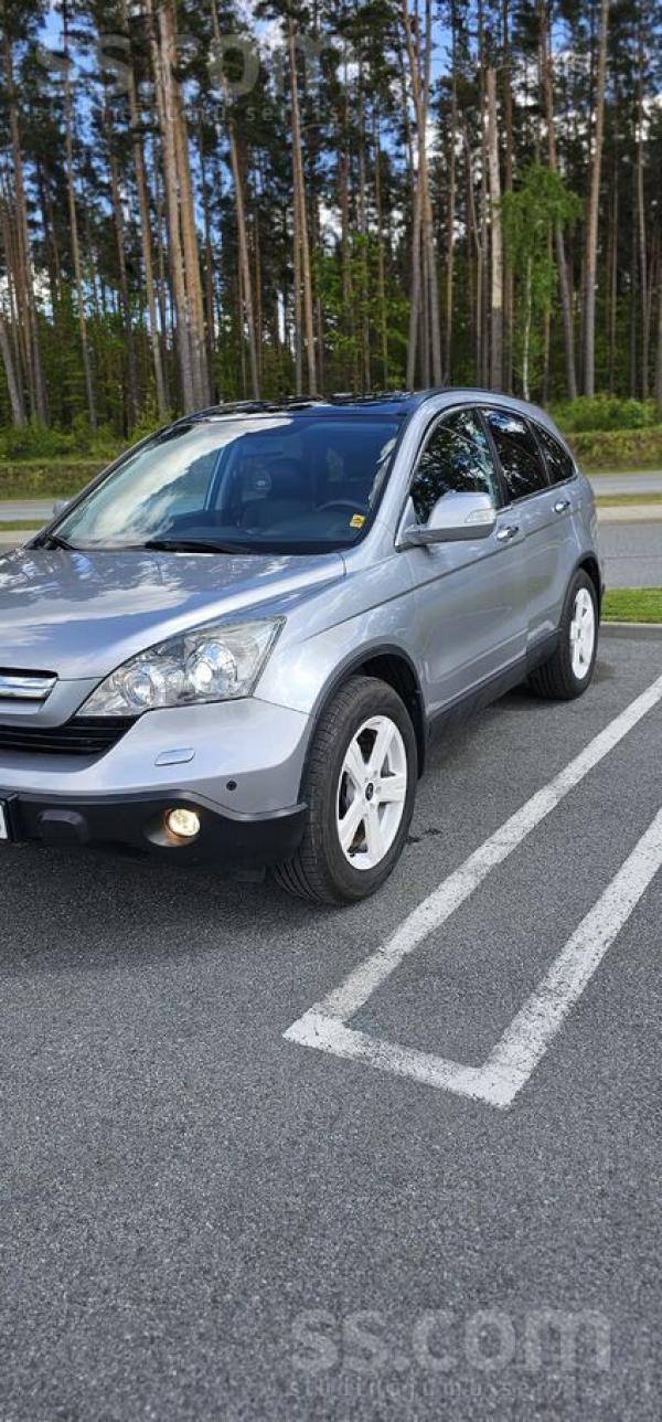 Honda CR-V 2009 in Riga, with an engine capacity of 2.20 L and mileage of 24 thousand km for 6200 €, photo 2 on AUTOMOTO.COM.LV