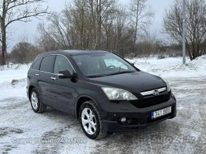 Honda CR-V 2009 in Narva, with an engine capacity of 2.00 L and mileage of 315 thousand km for 3500 €, photo 2 on AUTOMOTO.COM.LV