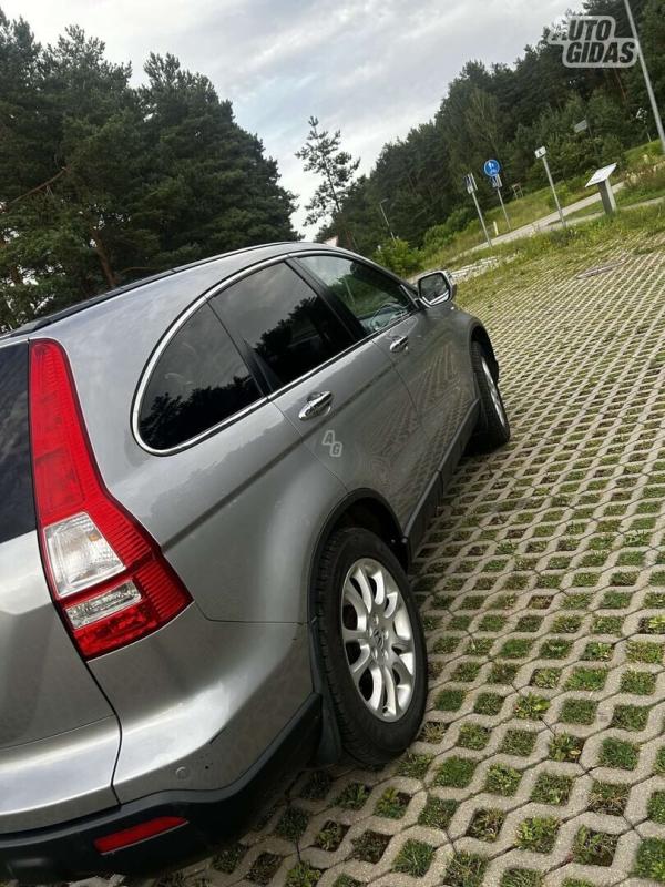 Honda CR-V 2009 in Varena, with an engine capacity of 2.00 L and mileage of 251 thousand km for 5800 €, photo 3 on AUTOMOTO.COM.LV