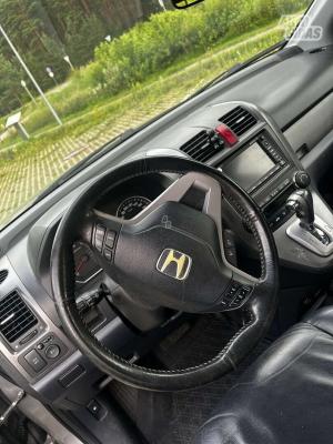 Honda CR-V 2009 in Varena, with an engine capacity of 2.00 L and mileage of 251 thousand km for 5800 €, photo 5 on AUTOMOTO.COM.LV
