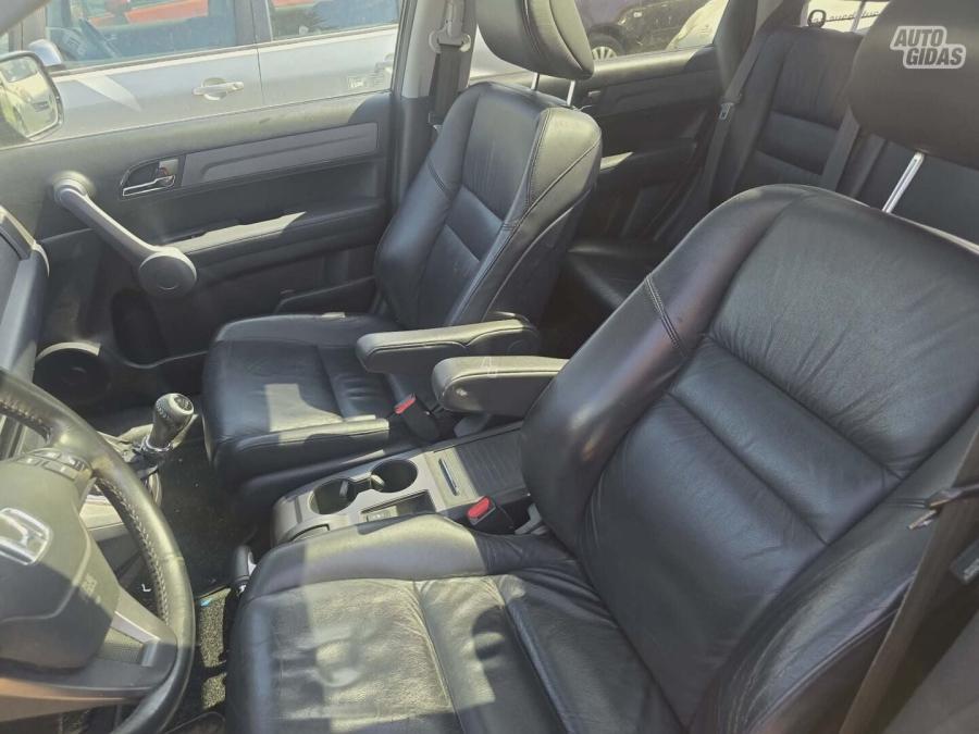 Honda CR-V 2009 in Kaunas, with an engine capacity of 2.20 L and mileage of 231 thousand km for 3950 €, photo 18 on AUTOMOTO.COM.LV