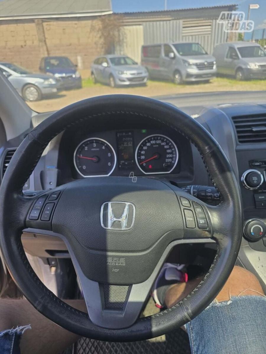 Honda CR-V 2009 in Kaunas, with an engine capacity of 2.20 L and mileage of 231 thousand km for 3950 €, photo 19 on AUTOMOTO.COM.LV