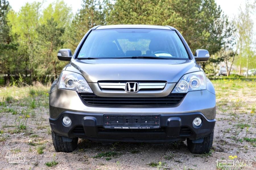 Honda CR-V 2009 in Kretinga, with an engine capacity of 2.20 L and mileage of 193 thousand km for 6650 €, photo 3 on AUTOMOTO.COM.LV