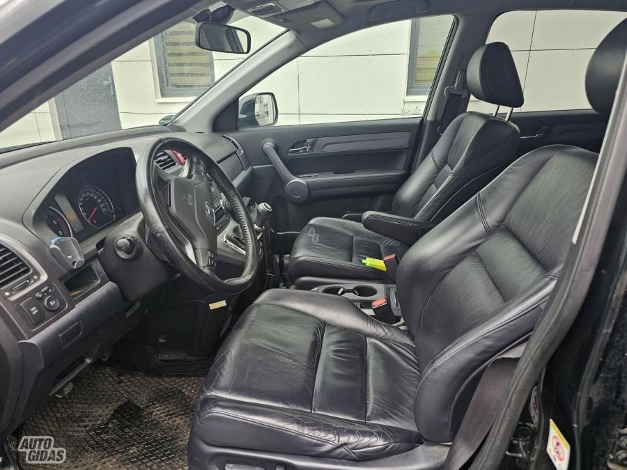 Honda CR-V 2009 Kauņa, ar dzinēja tilpumu 2.00 L un nobraukumu 245 tūkst. km par 3850 €, foto 14 vietnē AUTOMOTO.COM.LV