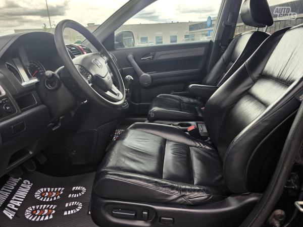 Honda CR-V 2009 in Kaunas, with an engine capacity of 2.20 L and mileage of 244 thousand km for 4555 €, photo 9 on AUTOMOTO.COM.LV