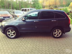 Honda CR-V 2009 in Druskininkai, with an engine capacity of 2.00 L and mileage of 279 thousand km for 5250 €, photo  on AUTOMOTO.COM.LV