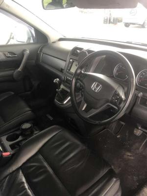 Honda CR-V 2009 in Kaunas, with an engine capacity of 2.20 L and mileage of 176 thousand km for 1999 €, photo 6 on AUTOMOTO.COM.LV