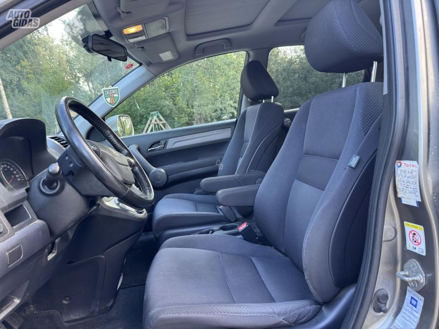 Honda CR-V 2009 Viļņa, ar dzinēja tilpumu 2.20 L un nobraukumu 470 tūkst. km par 2000 €, foto 6 vietnē AUTOMOTO.COM.LV