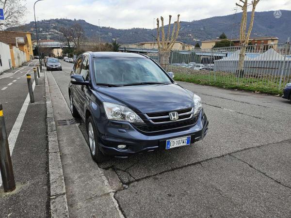 Honda CR-V 2010 in Utena, with an engine capacity of 2.20 L and mileage of 159 thousand km for 9650 €, photo 3 on AUTOMOTO.COM.LV