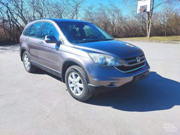 Honda CR-V 2010 Viļņa, ar dzinēja tilpumu 2.20 L un nobraukumu 339 tūkst. km par 7200 €, foto 3 vietnē AUTOMOTO.COM.LV