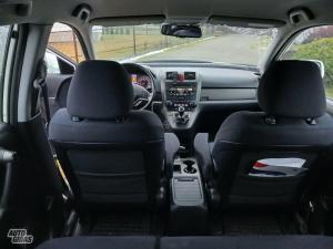 Honda CR-V 2010 in Vilnius, with an engine capacity of 2.20 L and mileage of 290 thousand km for 5300 €, photo 6 on AUTOMOTO.COM.LV