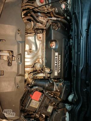 Honda CR-V 2010 in Vilnius, with an engine capacity of 2.20 L and mileage of 290 thousand km for 5300 €, photo 8 on AUTOMOTO.COM.LV