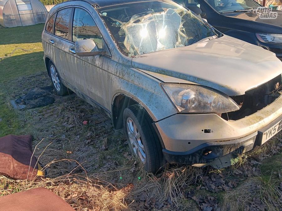 Honda CR-V 2010 Viļņa, ar dzinēja tilpumu 2.00 L un nobraukumu 1000 tūkst. km par 1550 €, foto 1 vietnē AUTOMOTO.COM.LV