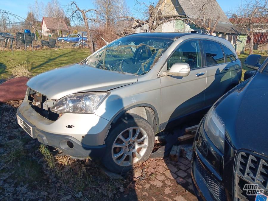 Honda CR-V 2010 Viļņa, ar dzinēja tilpumu 2.00 L un nobraukumu 1000 tūkst. km par 1550 €, foto 4 vietnē AUTOMOTO.COM.LV