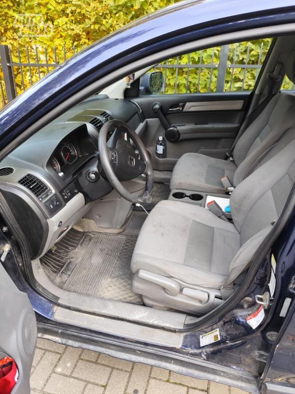 Honda CR-V 2010 in Vilnius on AUTOMOTO.COM.LV Honda CR-V 2010 in Vilnius, with an engine capacity of 2.40 L and mileage of 220 thousand km for 3500 €, photo 10 on AUTOMOTO.COM.LV
