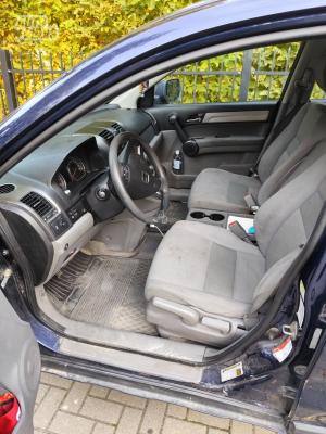 Honda CR-V 2010 in Vilnius, with an engine capacity of 2.40 L and mileage of 220 thousand km for 3500 €, photo 10 on AUTOMOTO.COM.LV