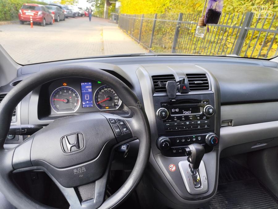 Honda CR-V 2010 in Vilnius, with an engine capacity of 2.40 L and mileage of 220 thousand km for 3500 €, photo 14 on AUTOMOTO.COM.LV