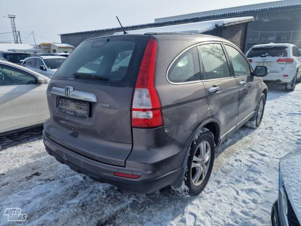 Honda CR-V 2011 in Kaunas, with an engine capacity of 2.20 L and mileage of 250 thousand km for 4650 €, photo 5 on AUTOMOTO.COM.LV