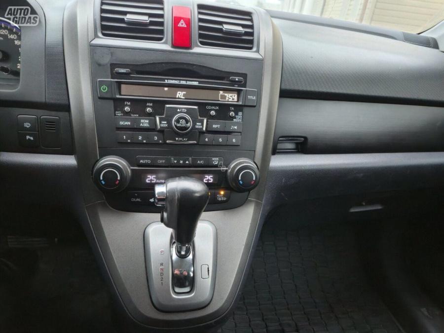 Honda CR-V 2011 in Vilnius, with an engine capacity of 2.20 L and mileage of 223 thousand km for 7100 €, photo 18 on AUTOMOTO.COM.LV