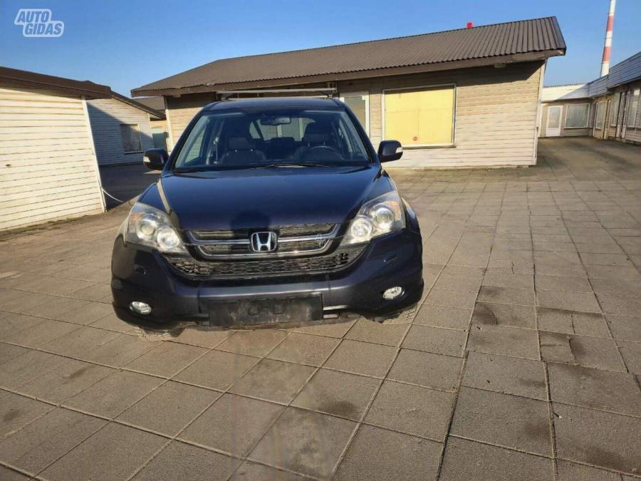 Honda CR-V 2011 in Vilnius, with an engine capacity of 2.20 L and mileage of 223 thousand km for 7100 €, photo 2 on AUTOMOTO.COM.LV