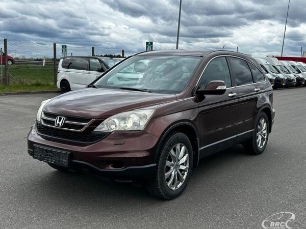 Honda CR-V 2011 in Vilnius, with an engine capacity of 2.00 L and mileage of 370 thousand km for 5900 €, photo 1 on AUTOMOTO.COM.LV