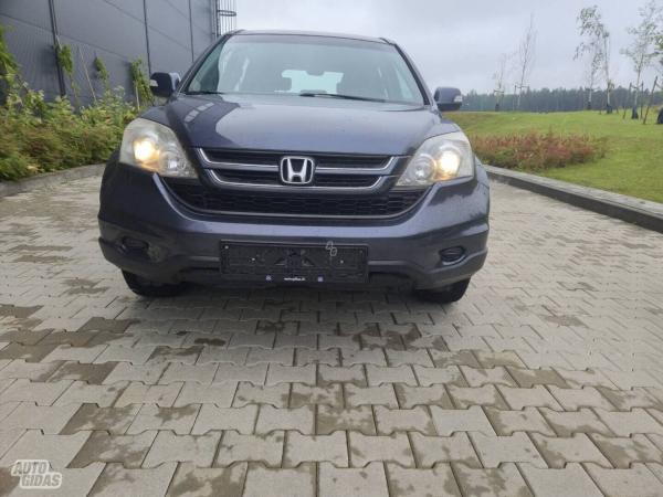 Honda CR-V 2011 in Vilnius, with an engine capacity of 2.20 L and mileage of 223 thousand km for 6800 €, photo 2 on AUTOMOTO.COM.LV
