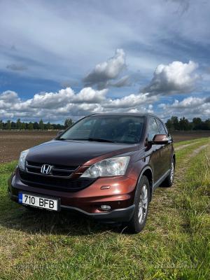 Honda CR-V 2011 in Tallinn, with an engine capacity of 2.00 L and mileage of 297 thousand km for 6900 €, photo  on AUTOMOTO.COM.LV