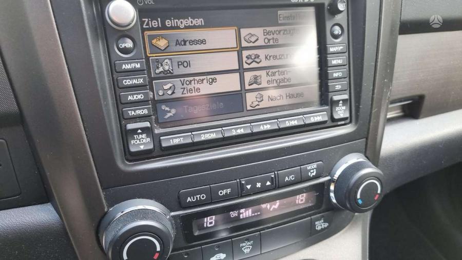 Honda CR-V 2011 in Vilnius, with an engine capacity of 2.20 L and mileage of 248 thousand km for 7999 €, photo 15 on AUTOMOTO.COM.LV