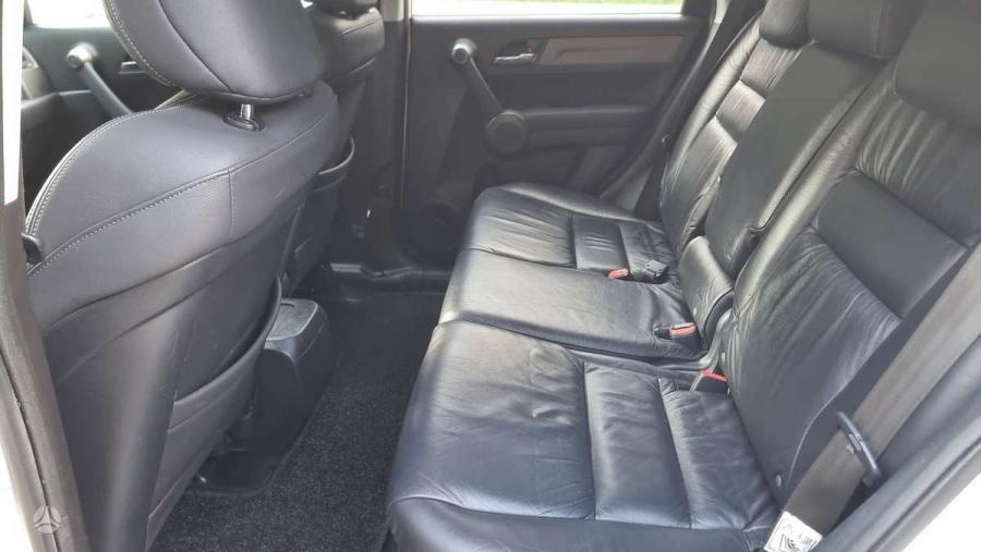 Honda CR-V 2011 in Vilnius, with an engine capacity of 2.20 L and mileage of 248 thousand km for 7999 €, photo 19 on AUTOMOTO.COM.LV