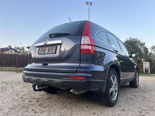 Honda CR-V 2011 in Kaisiadorys, with an engine capacity of 2.20 L and mileage of 281 thousand km for 5900 €, photo 11 on AUTOMOTO.COM.LV