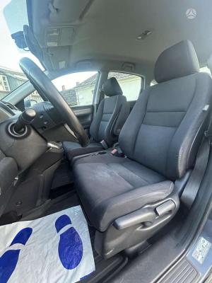Honda CR-V 2011 in Kaisiadorys, with an engine capacity of 2.20 L and mileage of 281 thousand km for 5900 €, photo 13 on AUTOMOTO.COM.LV