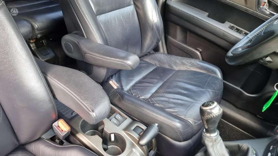 Honda CR-V 2011 Viļņa, ar dzinēja tilpumu 2.20 L un nobraukumu 248 tūkst. km par 7500 €, foto 30 vietnē AUTOMOTO.COM.LV