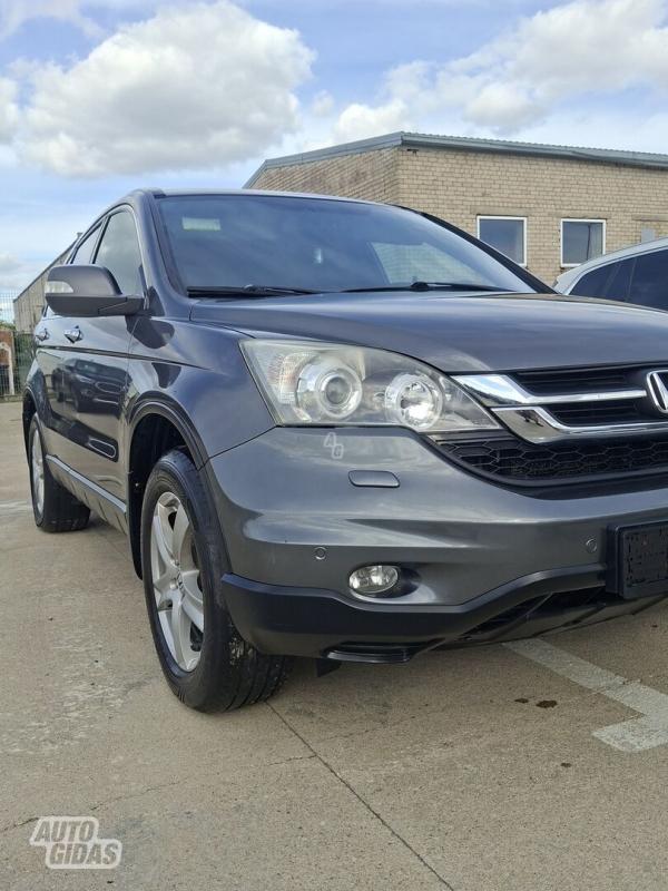Honda CR-V 2011 in Siauliai, with an engine capacity of 2.20 L and mileage of 355 thousand km for 5750 €, photo 3 on AUTOMOTO.COM.LV