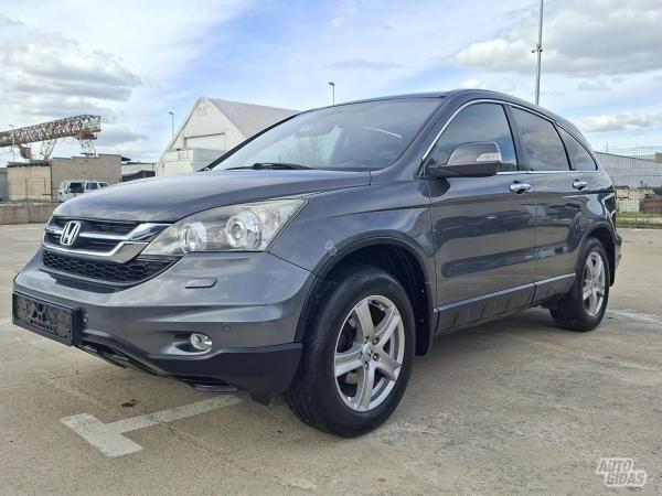 Honda CR-V 2011 in Siauliai, with an engine capacity of 2.20 L and mileage of 355 thousand km for 5750 €, photo 5 on AUTOMOTO.COM.LV