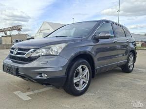 Honda CR-V 2011 in Siauliai, with an engine capacity of 2.20 L and mileage of 355 thousand km for 5750 €, photo 5 on AUTOMOTO.COM.LV