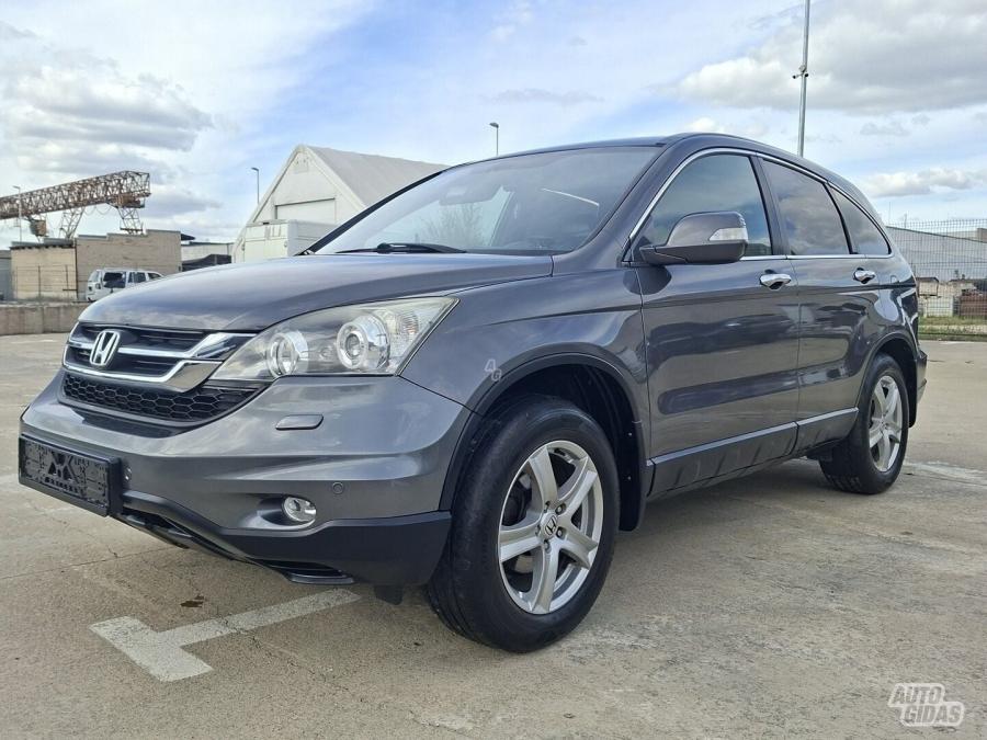 Honda CR-V 2011 in Siauliai, with an engine capacity of 2.20 L and mileage of 355 thousand km for 5750 €, photo 5 on AUTOMOTO.COM.LV