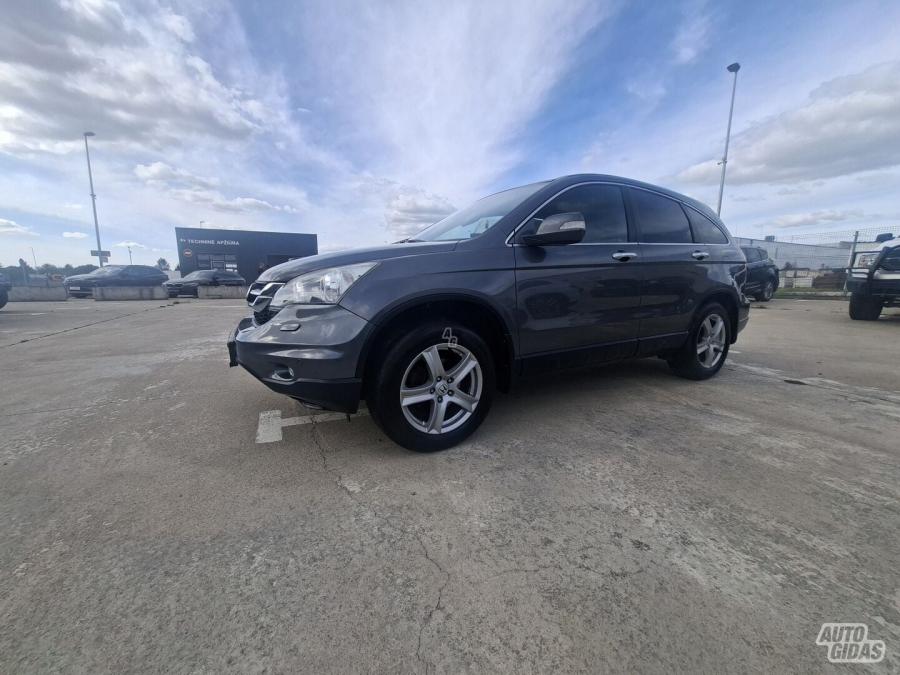 Honda CR-V 2011 in Siauliai, with an engine capacity of 2.20 L and mileage of 355 thousand km for 5750 €, photo 7 on AUTOMOTO.COM.LV