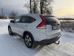 Honda CR-V 2012 in Ogre, with an engine capacity of 2.20 L and mileage of 227 thousand km for 10800 €, photo 2 on AUTOMOTO.COM.LV