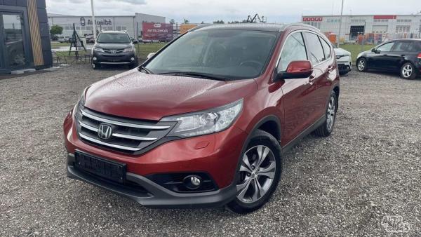 Honda CR-V 2012 in Marijampole, with an engine capacity of 2.20 L and mileage of 219 thousand km for 11490 €, photo 1 on AUTOMOTO.COM.LV
