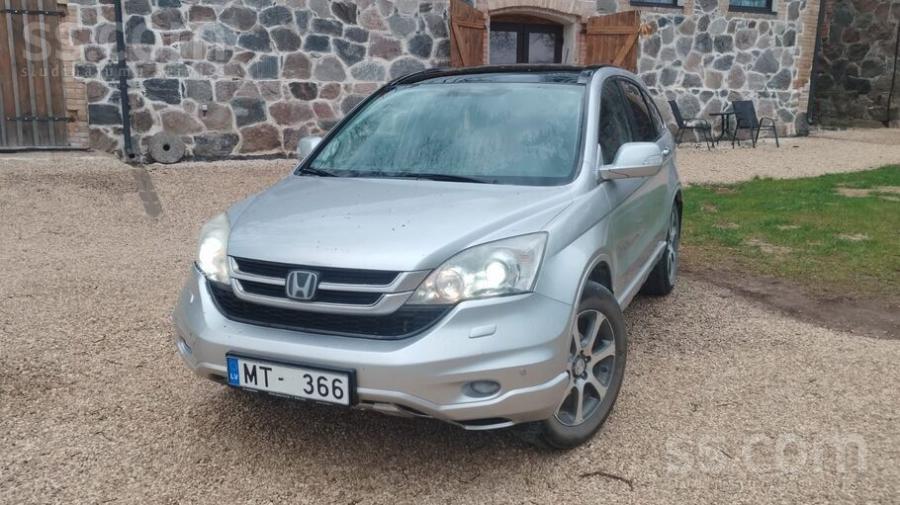 Honda CR-V 2012 Ogre, ar dzinēja tilpumu 2.20 L un nobraukumu 336 tūkst. km par 5500 €, foto 3 vietnē AUTOMOTO.COM.LV